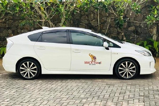 Airport Taxi Transfers from Colombo Airport to Hikkaduwa - The Journey from Colombo to Hikkaduwa: What to Expect