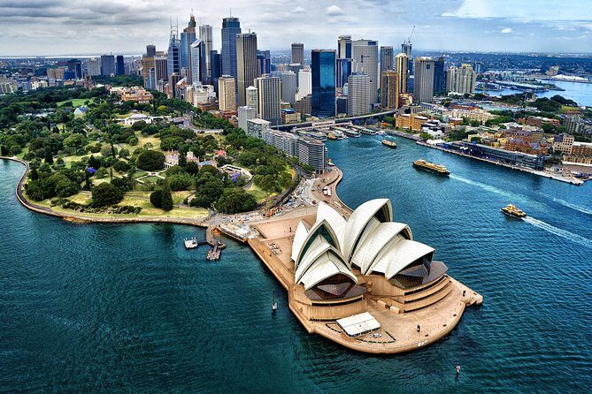 Airport Transfer: Sydney Airport SYD to Sydney by Business Car - Comparing Value and Cost