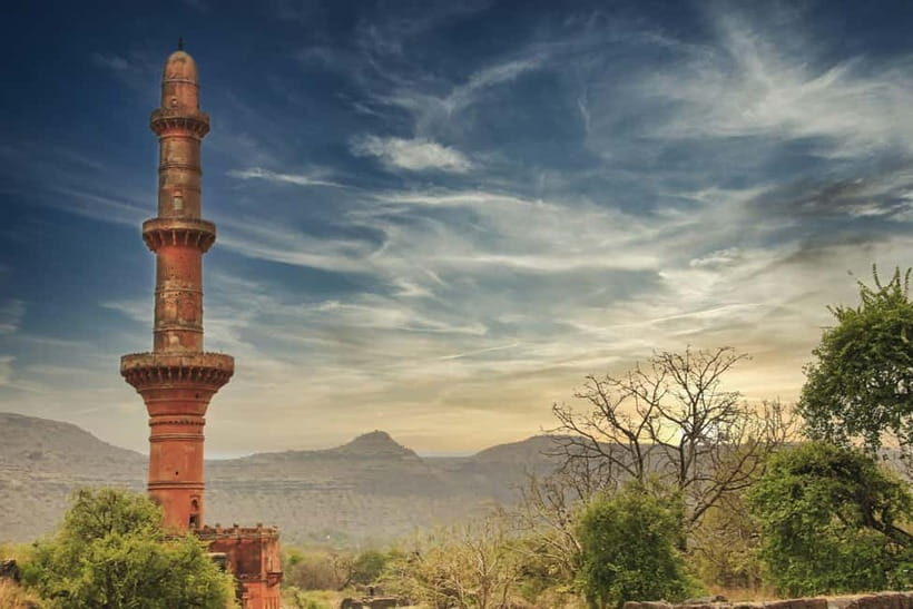 Ajanta or Ellora Caves and Bibi Ka Maqbara Day Tour. - The Value of the Experience