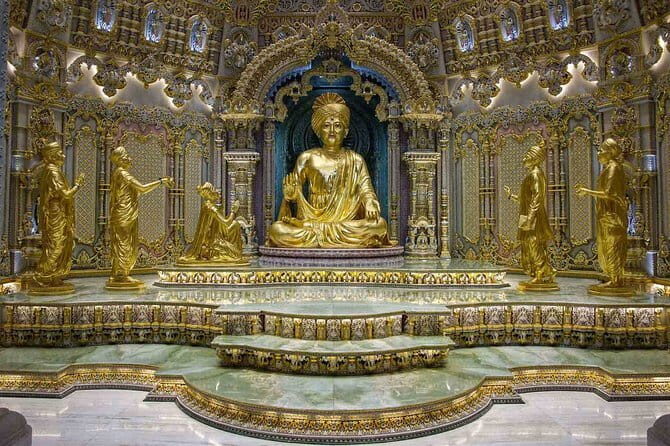 Akshardham Temple Exhibition Light and Water Show with Transfers - How the Tour Operates