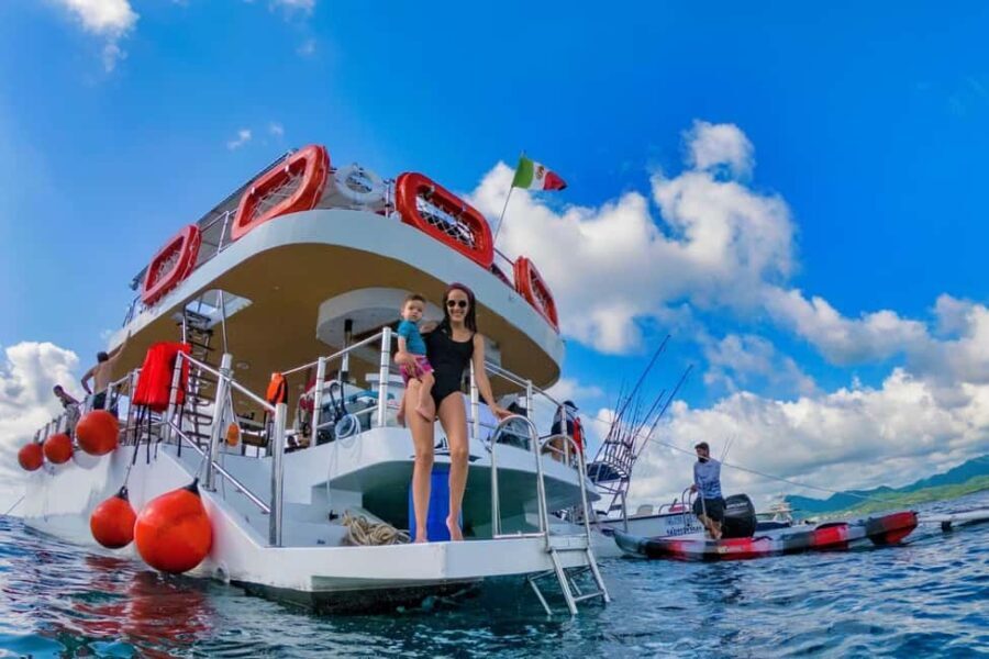 All Inclusive Private Yacht Charter Chica Fun 5 Waterslides - What’s included and what’s extra?