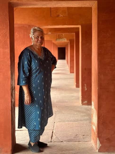 All Inclusive Taj Mahal & Agra Fort Tour From New Delhi - Visiting the Taj Mahal