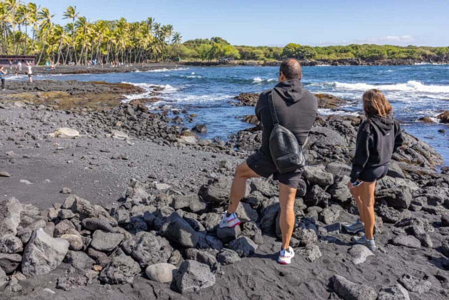 All-Inclusive: Volcanoes, Lava Tube & Black Sand Beach Tour - Scenic Drive Along the Kona Coast