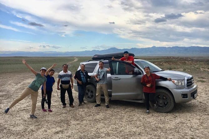 Altyn Emel National Park 2-day small-group jeep tour - Day 2: Mountains and Lakes
