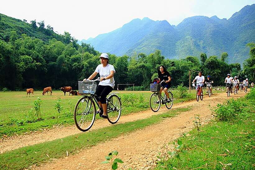 Amazing Mai Chau Day Tour- Small Group with Biking and Lunch - A Closer Look at the Experience