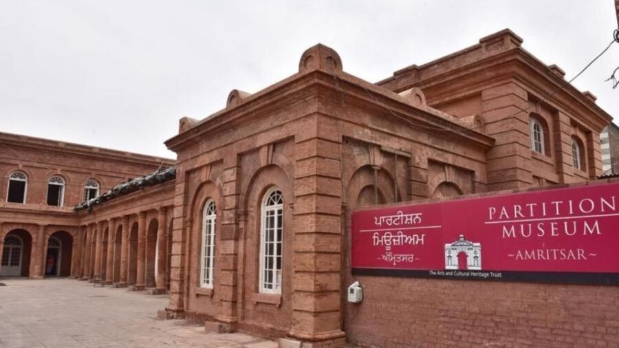 Amritsar: Small Group Sightseeing Tour with Wagah Border - The Historical Significance of Jallianwalla Bagh