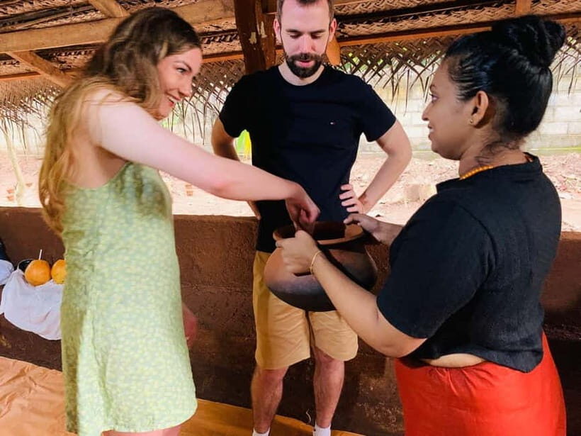 Anuradhapura: Traditional Fresh Coconut Roti Cooking Class - Practical Details & What to Expect