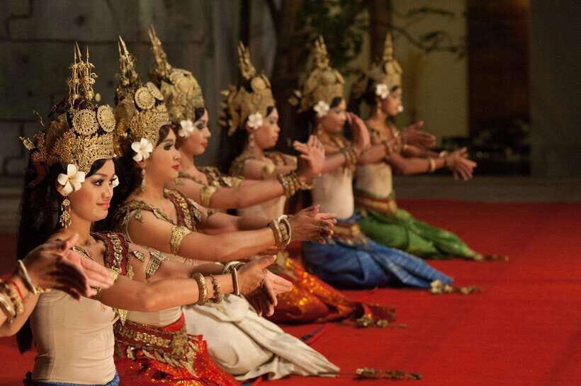 Apsara Traditional Dances & Local Buffet with Tuk-Tuk Ride - Evaluating the Value