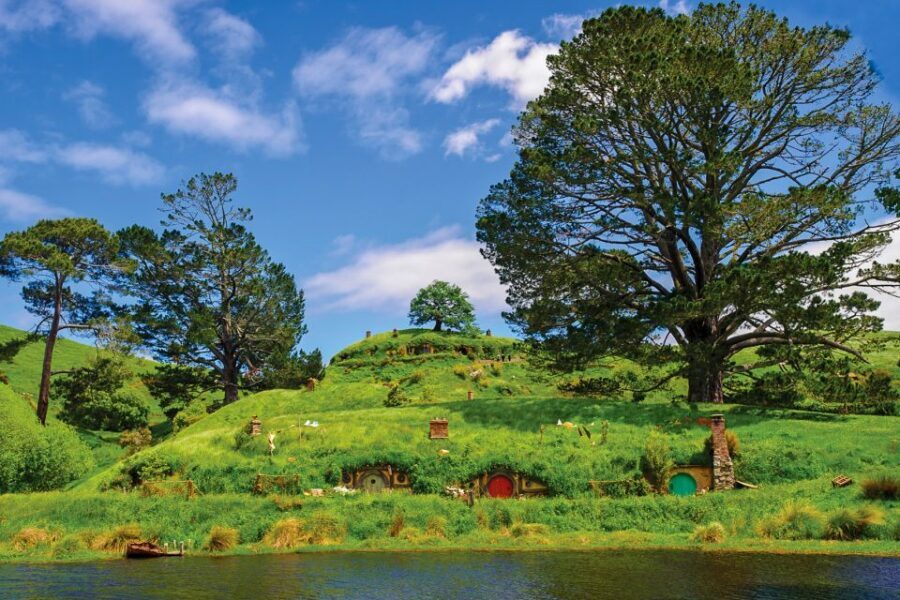 Auckland: Hobbiton Movie Set Day Trip with Festive Lunch - What the Reviews Say — Authentic Feedback from Fellow Travelers