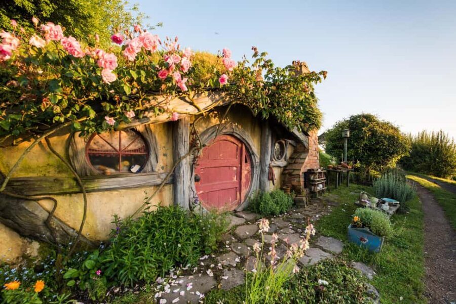 Auckland: Hobbiton, Rotorua and Wai-O-Tapu Day Tour - The Sum Up