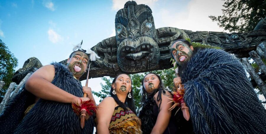 Auckland: Rotorua Mori Cultural & Geothermal Tour & Lunch - Transportation, Timing, and Group Size