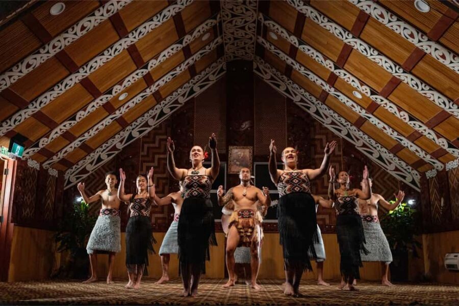Auckland: Rotorua Wai-O-Tapu, Te Puia with Haka - The Itinerary: What You Can Expect