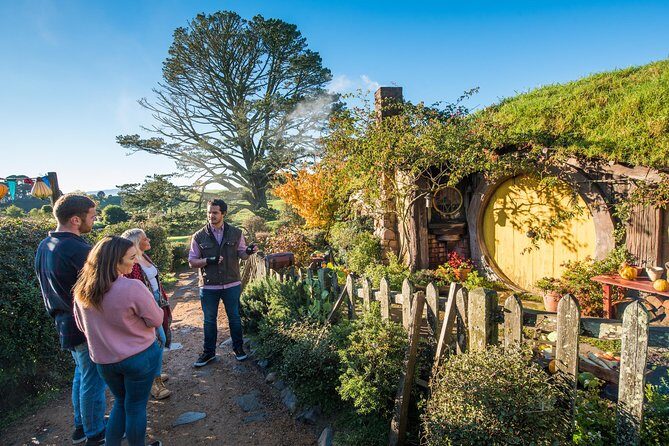 Auckland to Rotorua via Hobbiton Movie Set Tour - One Way - What Travelers Are Saying