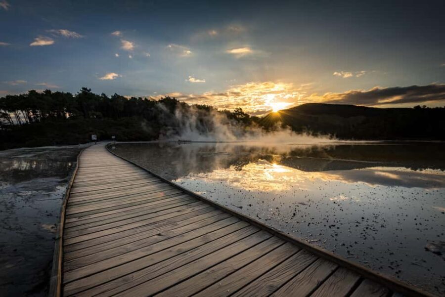 Auckland: Wai-O-Tapu and Lake Taupo Private Day Tour - What Makes This Tour Stand Out