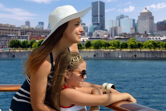 AURA experience at Notre-Dame Basilica and guided cruise - The Cruise: A Window onto Montreal by Water