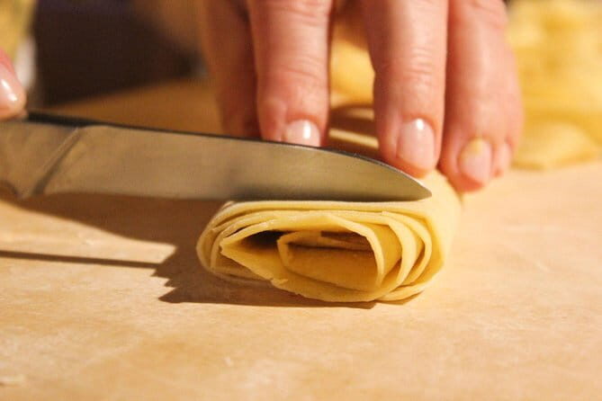 Authentic Florence Cooking Class at Costanza's 1839 Family Estate - Who Is This Tour Best For?