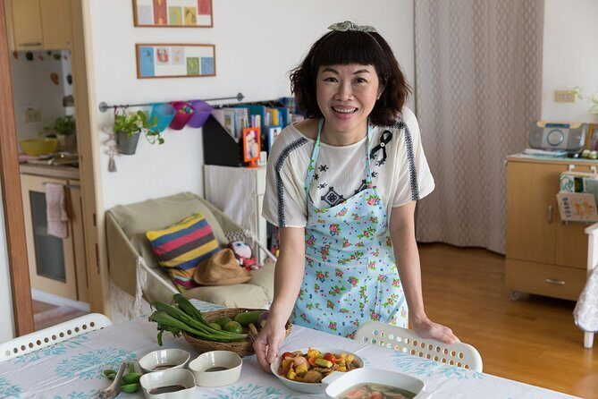 Authentic Thai Cooking Class in Bangkok with Apple & Family - What Travelers Say