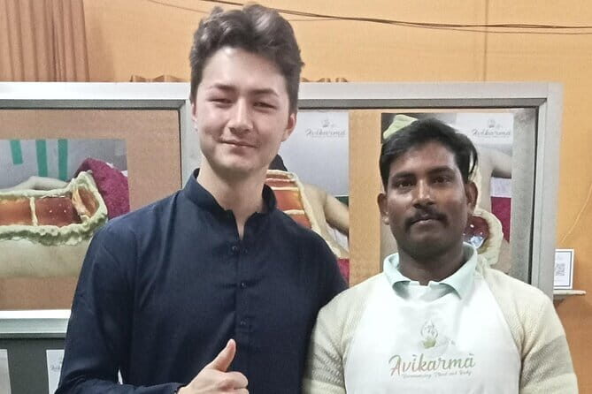 Avikarma Herbal Body Massage - Insights from Reviewers