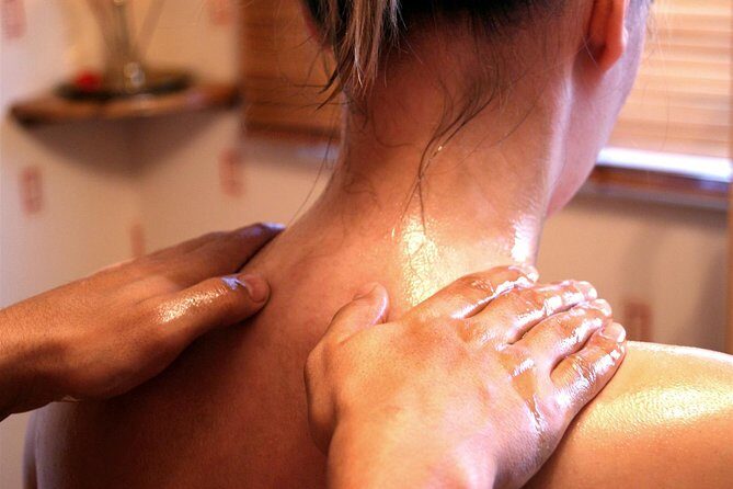 Ayurveda Abhyanga + Swedana - The Experience & What You Can Expect