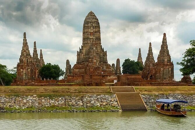 Ayutthaya Historical City & Ayothaya Floating Market Day Tour - Analyzing the Value