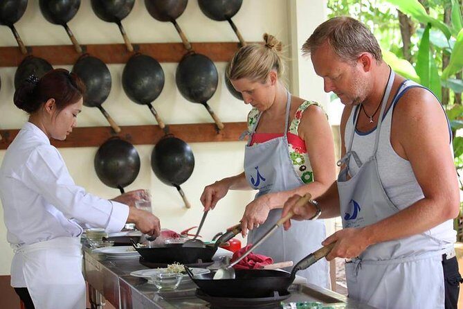 Baan Hongnual: Authentic Thai Cooking & Market Experience - Authenticity and Value