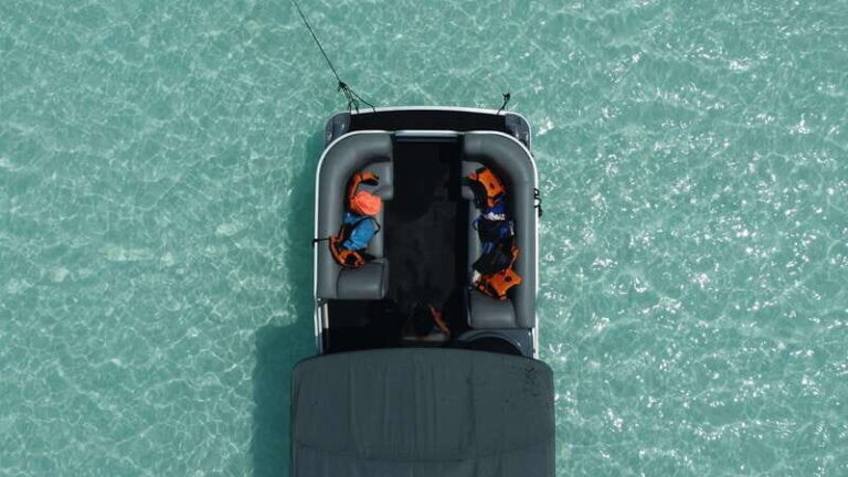 Bacalar: 3-hr Pontoon Boat Tour with Beach Club + Kayaks - The Value of This Tour
