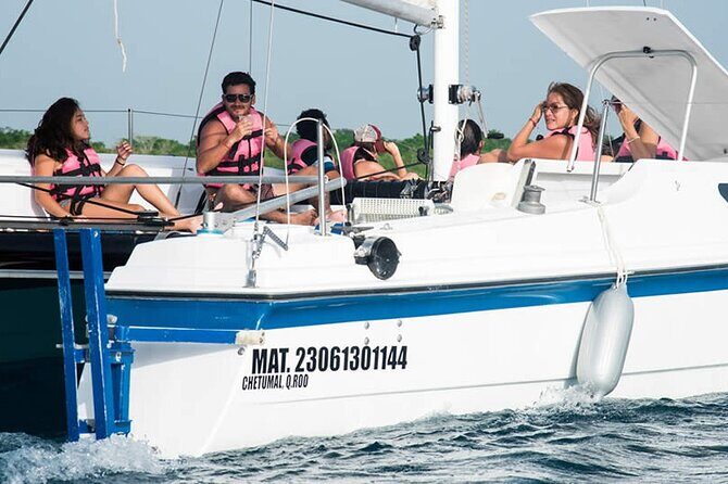 Bacalar Lagoon Private Catamaran Lunch and Drinks from Costa Maya - What Sets This Tour Apart?