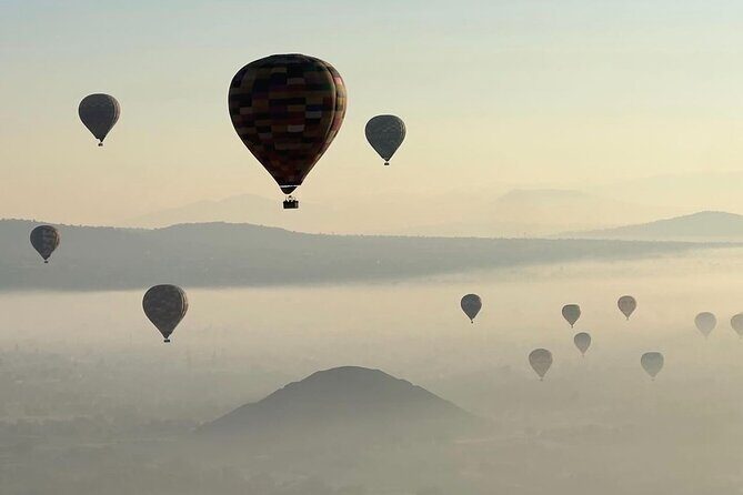 Balloon flight over Teotihuacan + Breakfast in Cueva + Transportation - Who Will Benefit Most?