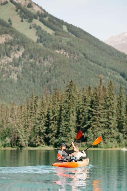 Banff National Park: Kayaking Trip - Authenticity and the Guides’ Role