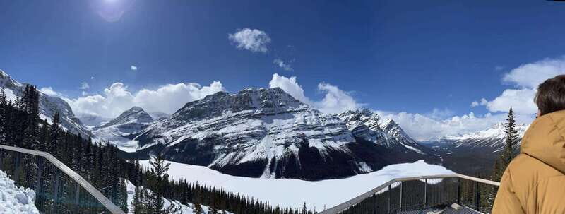 Banff National Park: Lake Louise & Upper Hot Springs Tour - Exploring Lake Minnewanka – A Glacial Marvel