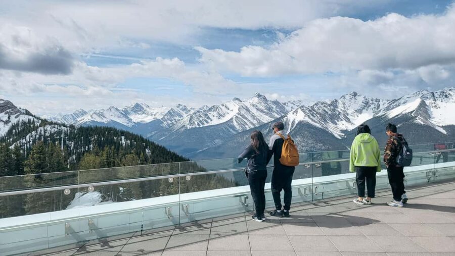 Banff: Winter Tour with Dinner & Nightrise at Banff Gondola - Authentic Traveler Insights