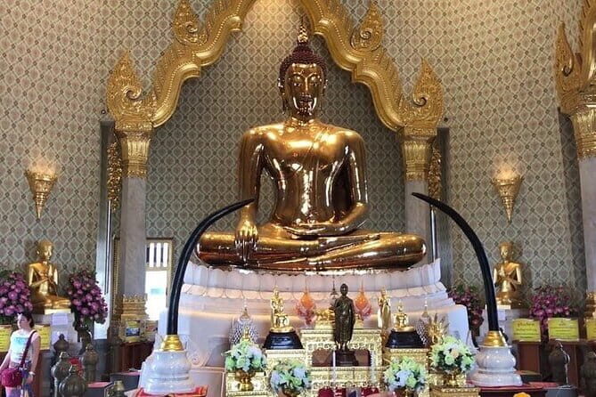 Bangkok: 2 Temple Tour (Golden Buddha & Mini Reclining Buddha) - Discovering the Lesser-Known Wat Khun Inthapramun