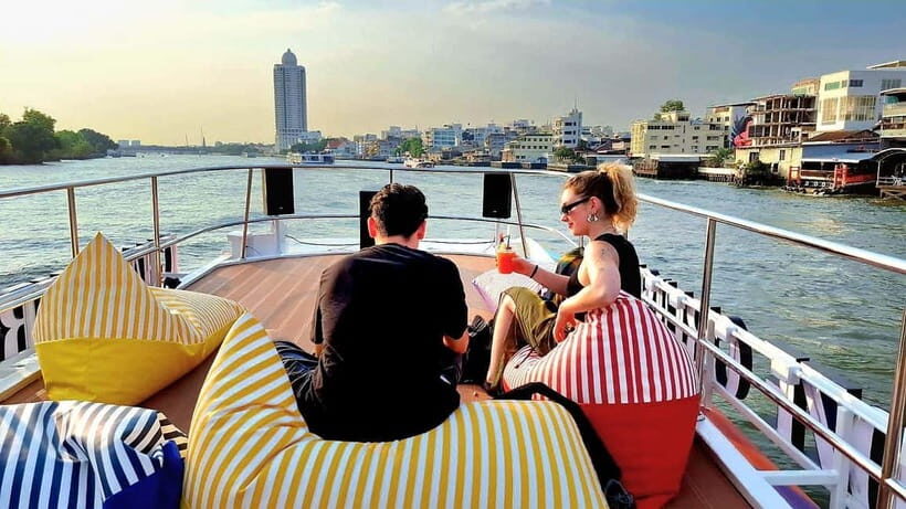 Bangkok : Chaophraya Booze Cruise  Drinks Onboard - The Review in Detail