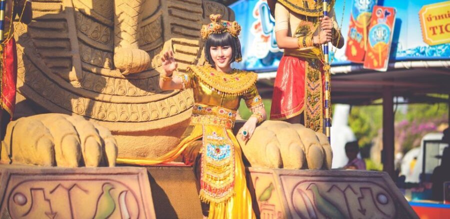 Bangkok: Dream World Entrance Ticket - Who Should Consider This Experience?