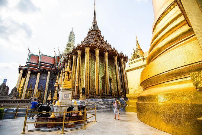 Bangkok Grand Palace and Emerald Buddha Tour - Understanding the Limitations