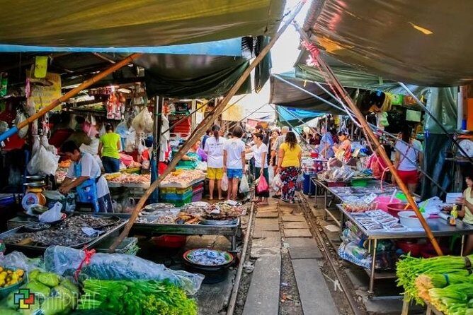 Bangkok: Join Tour Train Market - Damnern Saduak Floating Market - Behind the Scenes: What to Expect