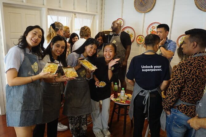 Bangkok Master Hands On Thai Cooking with Local Market Tour - Why the Location Matters