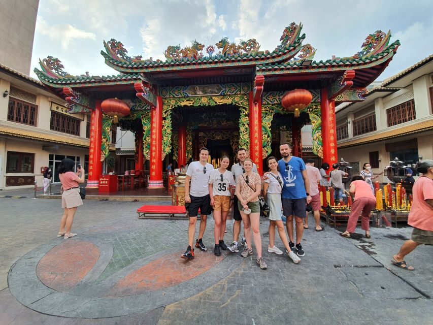 Bangkok: Must things to see in China town, Small group - What Makes This Tour Stand Out?