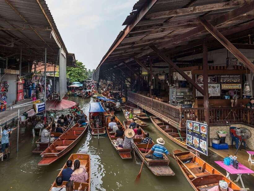 Bangkok: Railway and Floating Market Tour with Dragon Temple - Transportation and Logistics: Easy and Comfortable