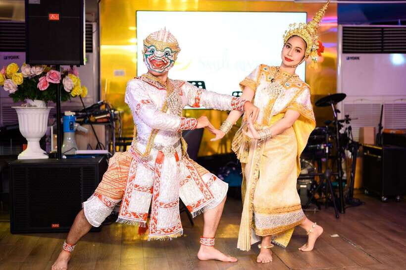 Bangkok: Smile Riverside Dinner Cruise - How the Cruise Fits into Your Bangkok Adventure
