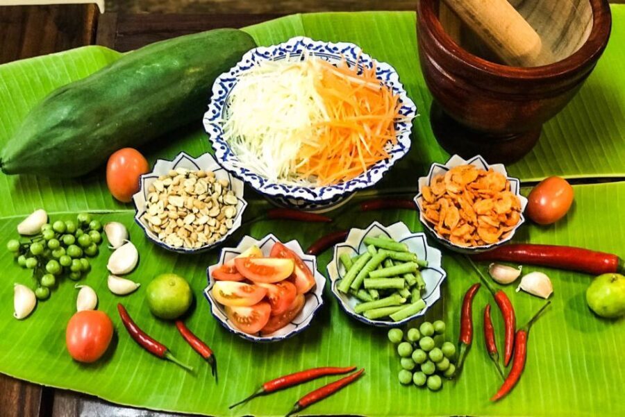 Bangkok: Thai Cooking Class and Onnuch Market Tour - Analyzing the Experience: What Travelers Can Expect