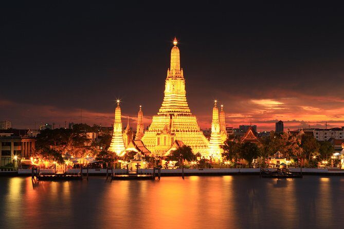 Bangkok's Old Town: A Self-Guided Audio Tour - Monument with Historic Ceremonies