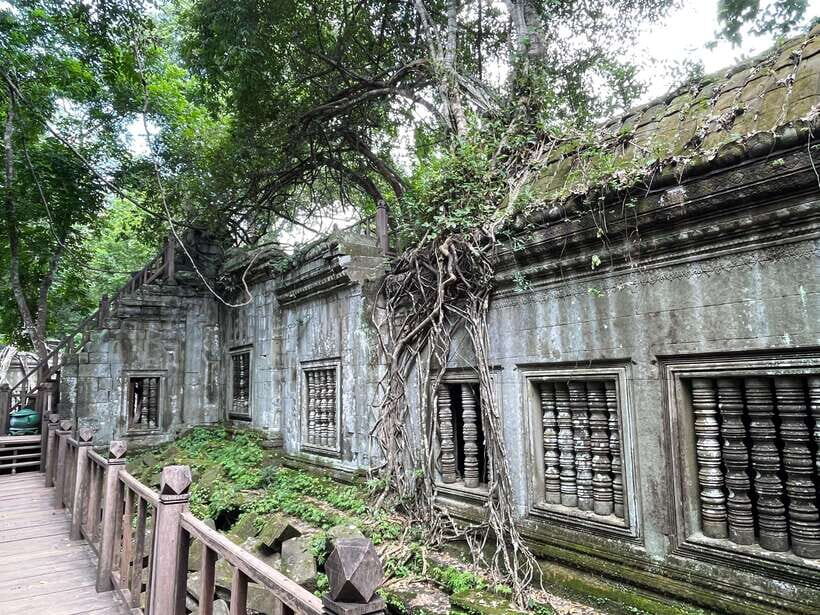 Banteay Srei, Kulen Waterfall & Beng Mealea Small-Group Tour - Transportation & Group Size