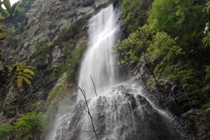 Baofeng Lake,Zhangjiajie Glass Bridge & Grand Canyon day tour - Frequently Asked Questions