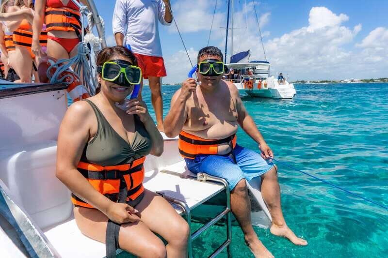 Basic Tour Isla Mujeres and Open bar - Snorkeling and Reef Exploration