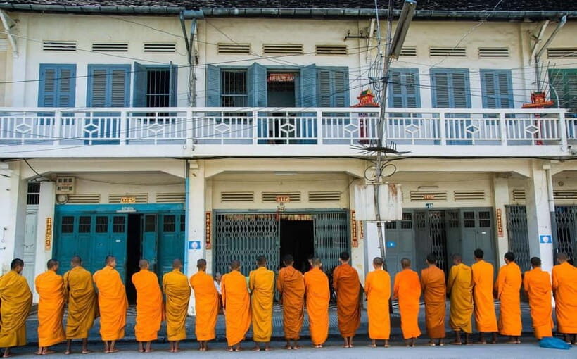 Battambang: Highlights & Hidden Gems on Walk Tour with Guide - Walking Through the Heart of Battambang