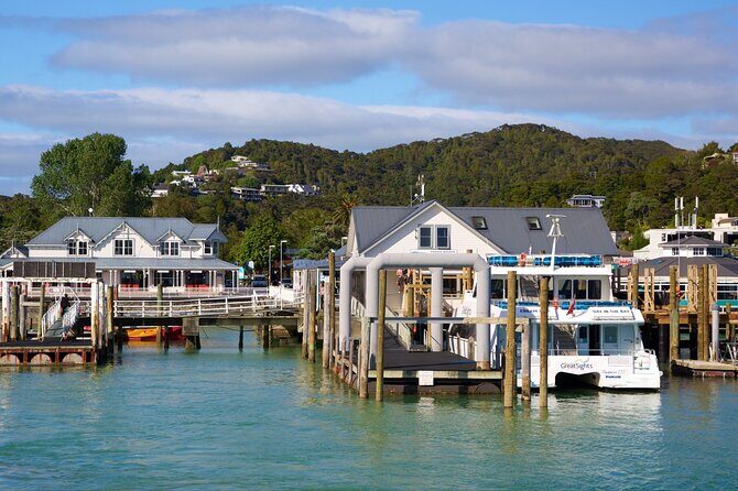 Bay of Island Day Tour with Hole in the rock cruise from Auckland - What the Tour Includes and What it Doesn’t