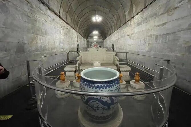 Beijing Historic Sites Tour Mutianyu Great Wall and Ming Tomb - Scenic Marvel: The Mutianyu Great Wall