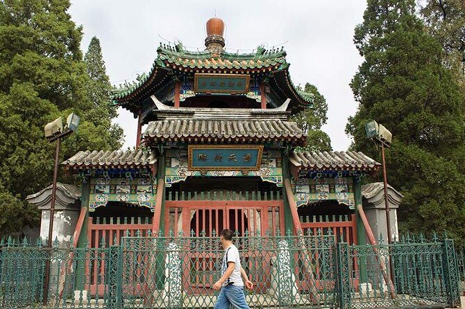 Beijing Private Religious Tour: White Cloud Temple, Lama Temple, Niujie Mosque - Key Points