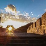 Beijing Private Tour of Mutianyu Great Wall, Jingshan Park and Acrobatic Show - Who Will Love This Tour?